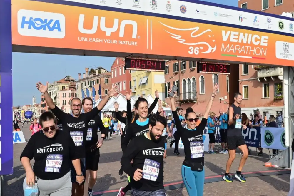 Venicemarathon: la Elettrosystem Bedin vince la Corporate Run